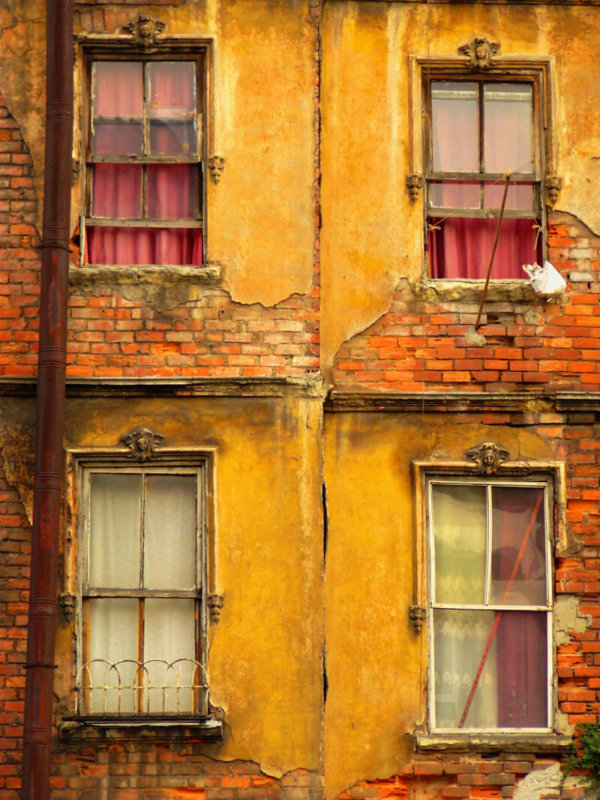 30 Striking Photos Showing the Beauty of Urban Decay - The Photo Argus